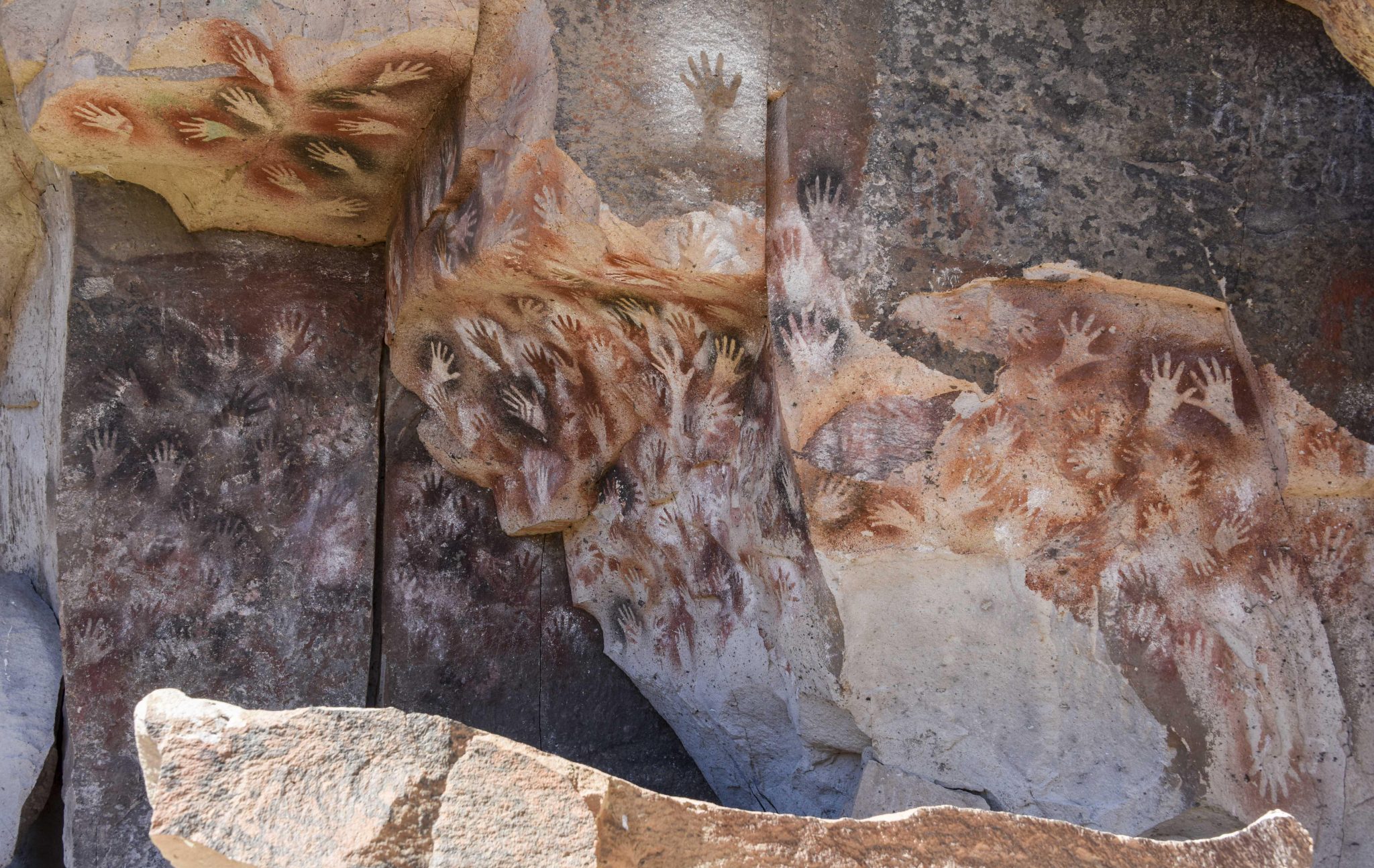 Santa Cruz: Cueva de las Manos será protegida eternamente - NOTICIAS ...